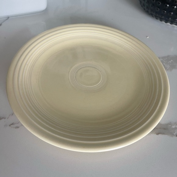 Fiestaware | Dining | Vintage Fiestaware Ivory Wetfoot Plate Vintage ...